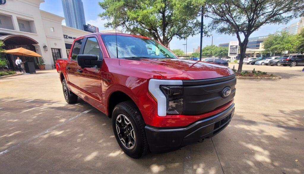 Ya está en Houston la Ford F-150 Lightning - La Prensa de Houston